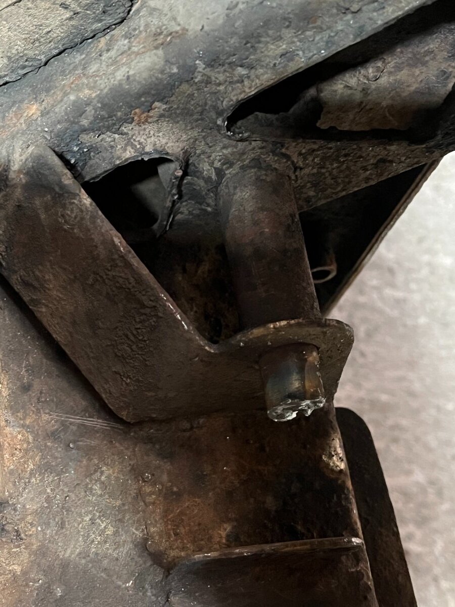 TR4 Inner Fulcrum Pin Removal - TR4/4A Forum - TR Forums